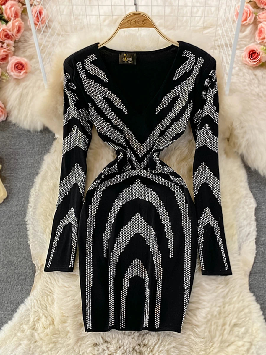 Stunning Black Dress With Bold Geometric Patterns on Luulla